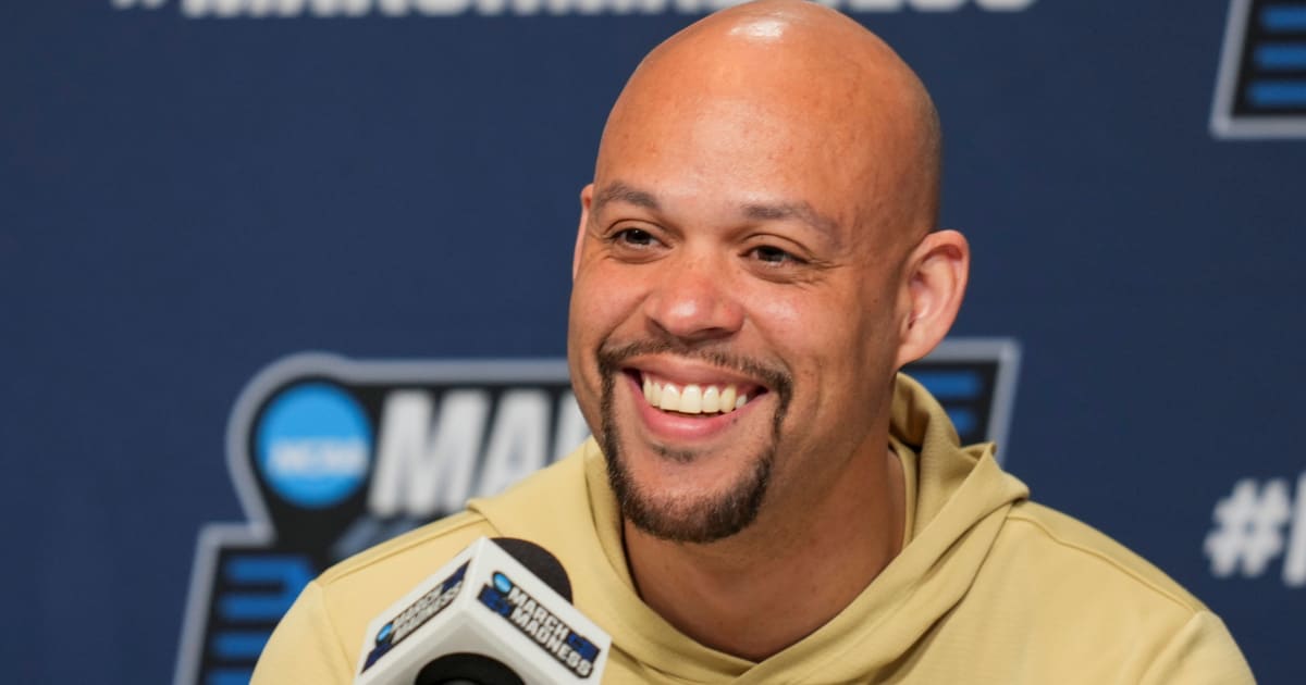 Report: Wofford fires head basketball coach Dwight Perry