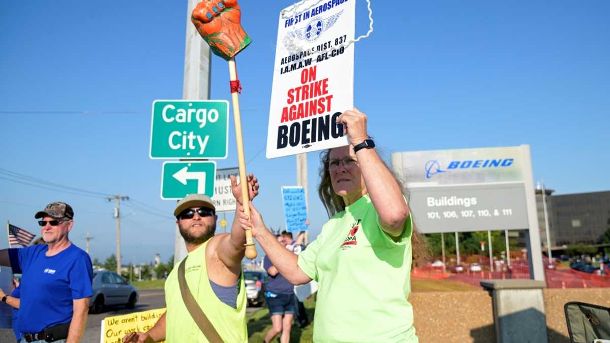 Boeing defense workers reject deal to end strike
