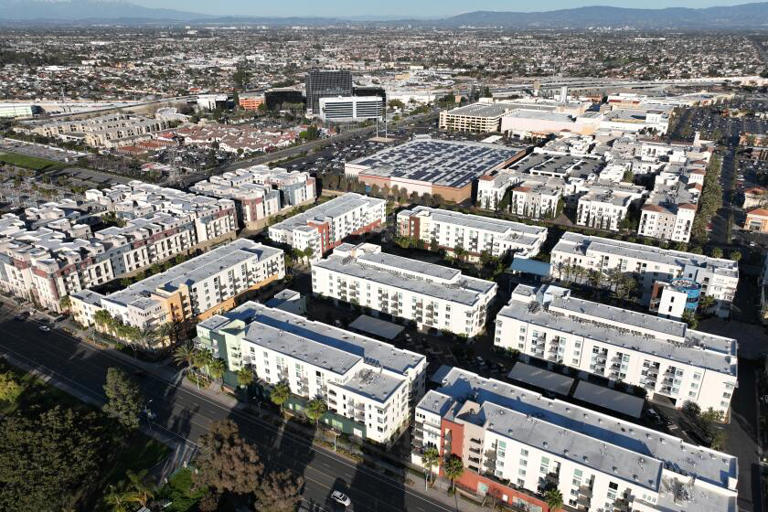 California lawmakers pass SB 79, housing bill that brings dense housing ...