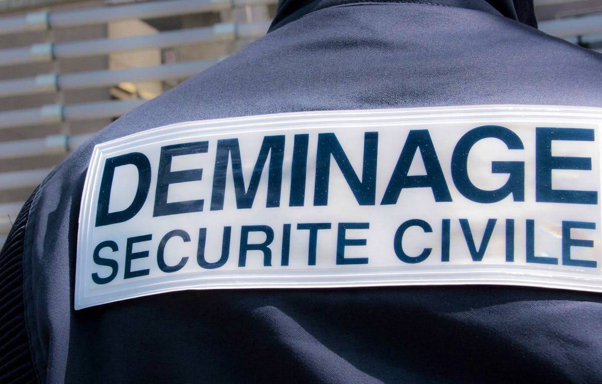 L'ex-militaire a fabriqué et stocké quelque 200 engins explosifs