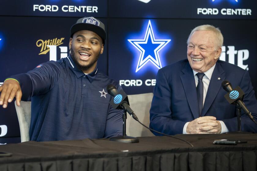 Micah Parsons encourages 'Thank you, Jerry!' chant as Packers fans mock ...