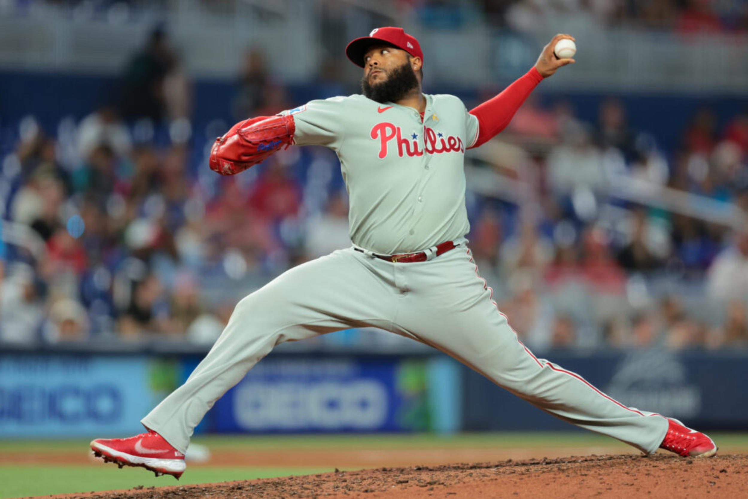 Report: Phillies Receiving Trade Inquiries for Relief Pitchers