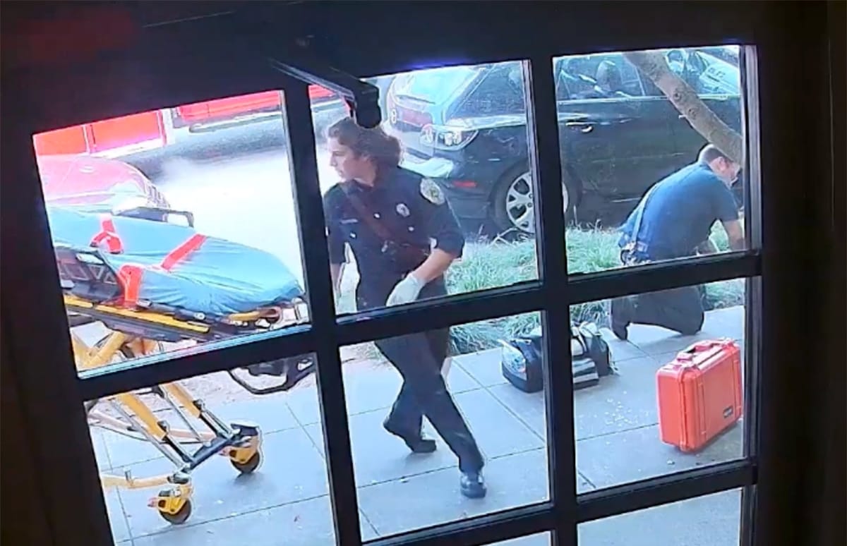 Man hospitalized after self-injury at Berkeley cafe