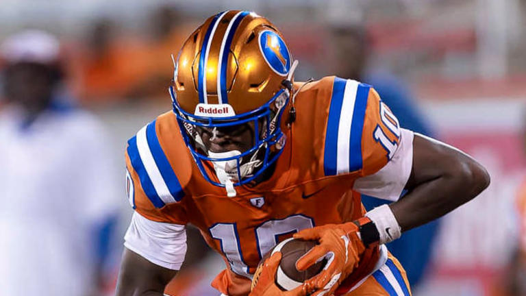 Live Updates: No. 3 Bishop Gorman (Nev.) vs. No. 25 East St. Louis (Ill ...