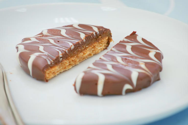 What Are Hobnobs? ‘The Great British Baking Show’ “Biscuit Week” 2025 Finally Tackles One of the ...
