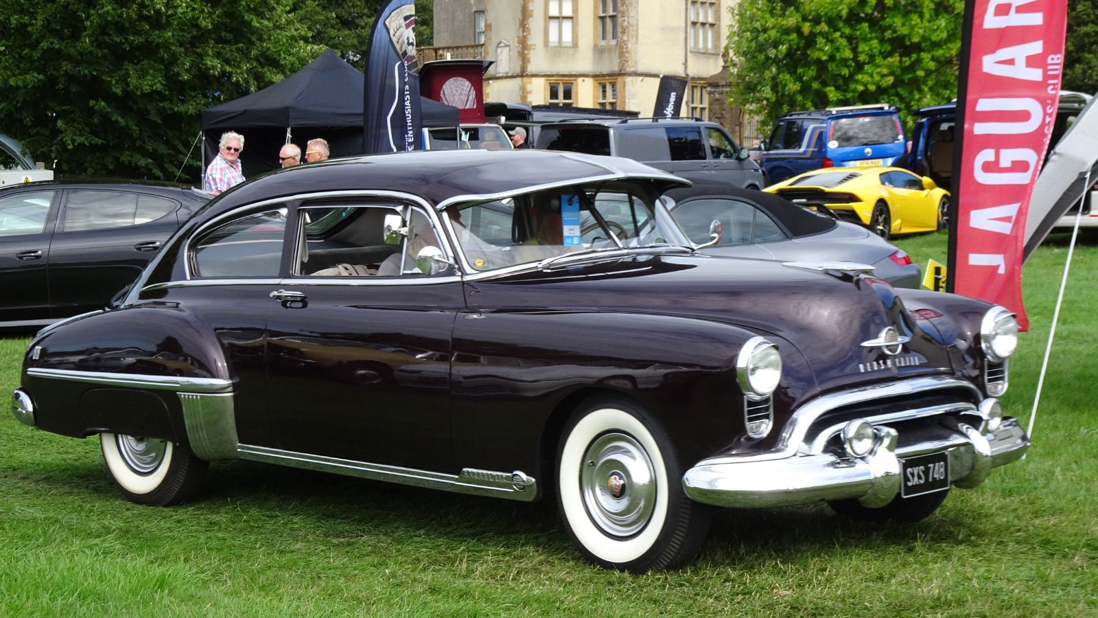 10 V8s That Started the Muscle Car Craze Before It Had a Name