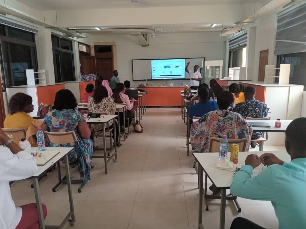 Accra STEM Academy staff receive education 4.0 training from APRIL-STEM