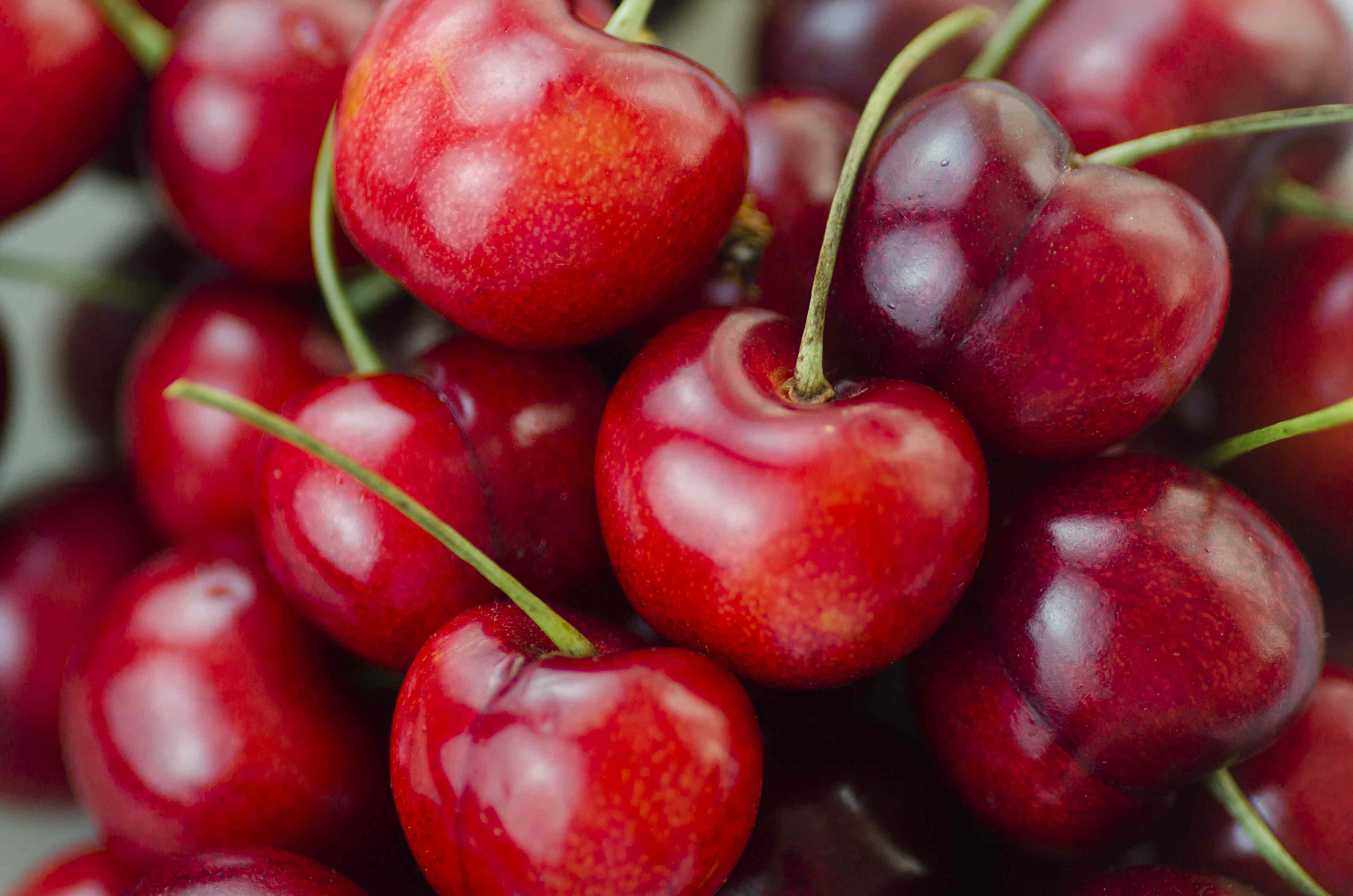 What Happens to Your Blood Sugar and Inflammation When You Eat Cherries ...