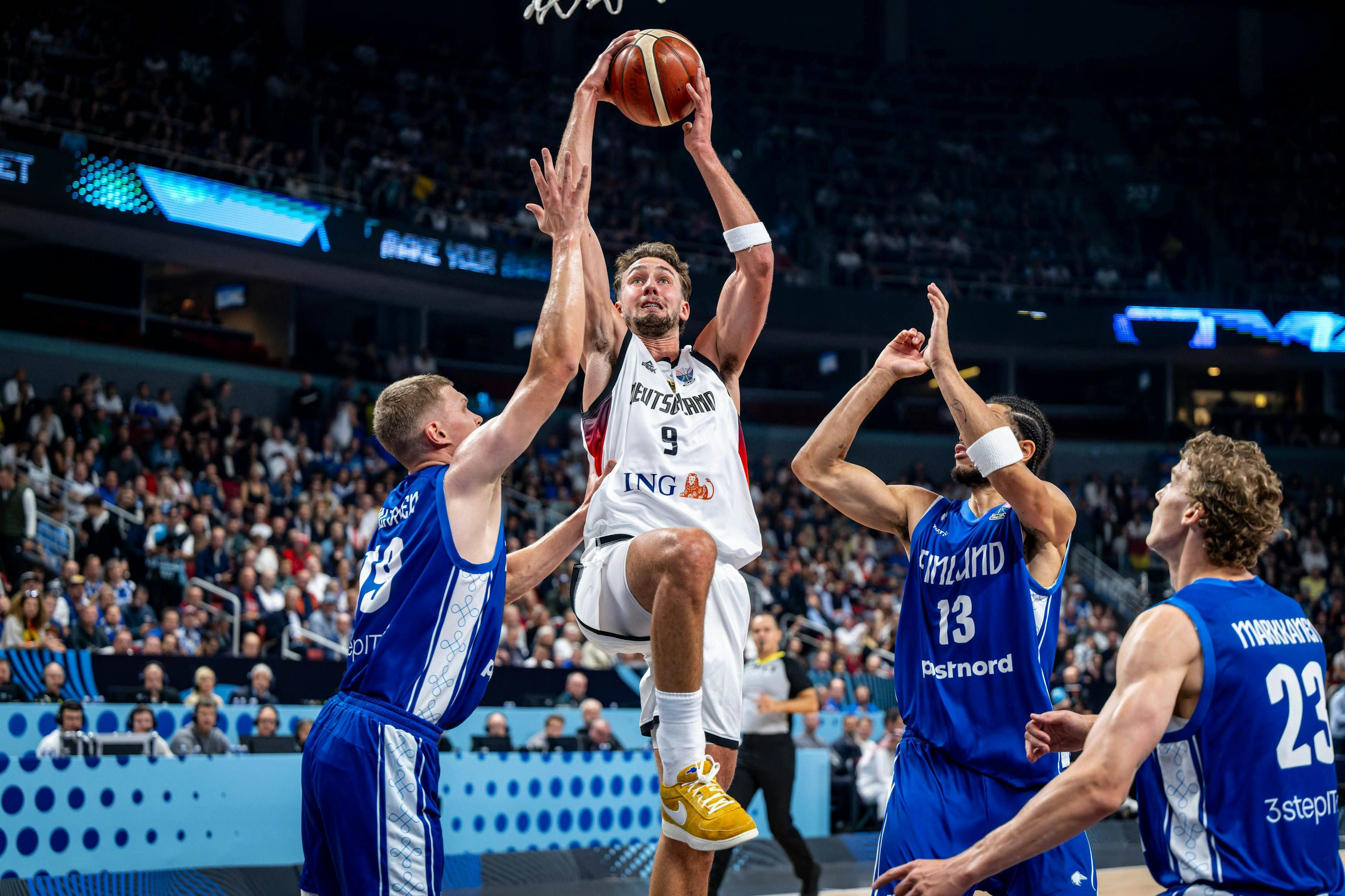 Jubel bei der Basketball-EM: DBB-Team schlägt Finnland und zieht ins ...