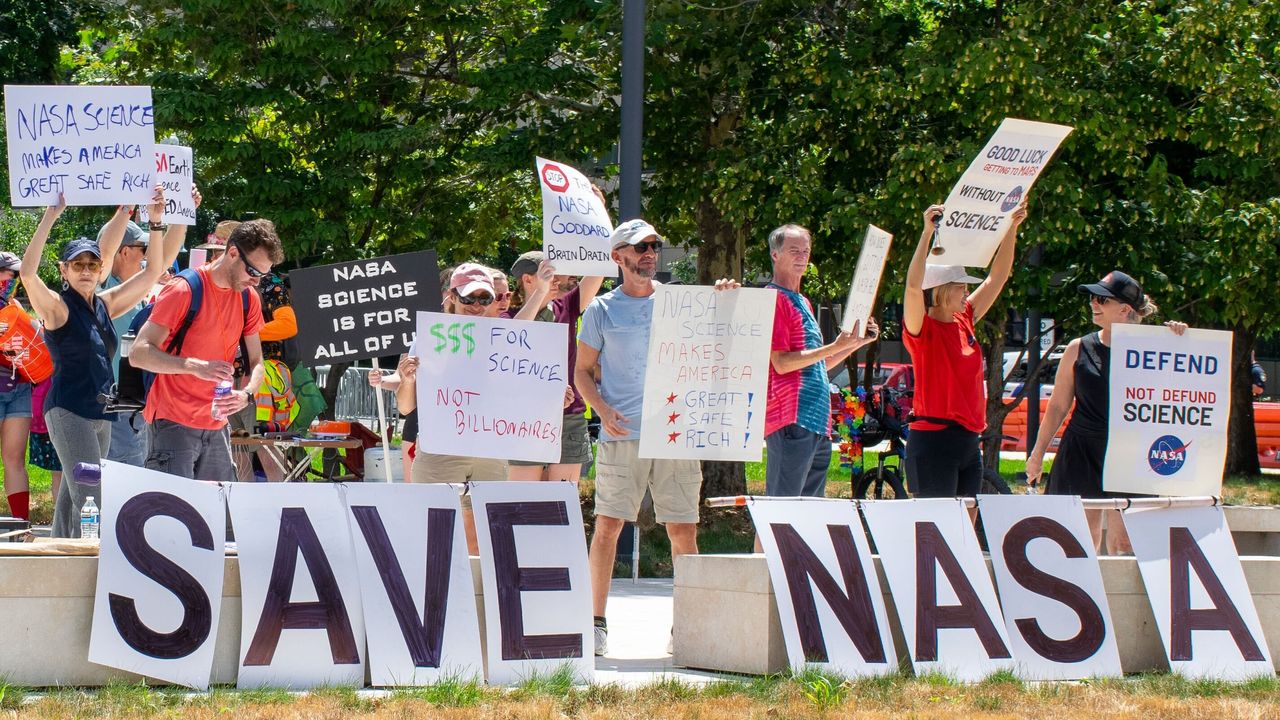 NASA workers plan 3rd protest at D.C. headquarters on Sept. 15 to decry ...