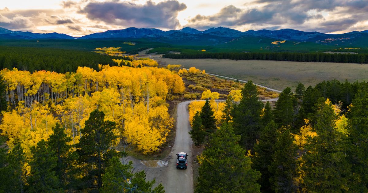 13 Charming Mountain Towns Perfect for a Colorful Fall Adventure