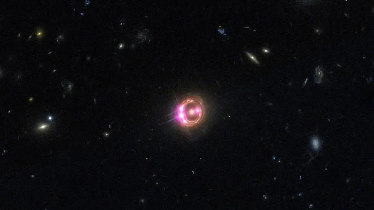 Astronomers accidentally use rare 'double zoom' technique to view black ...