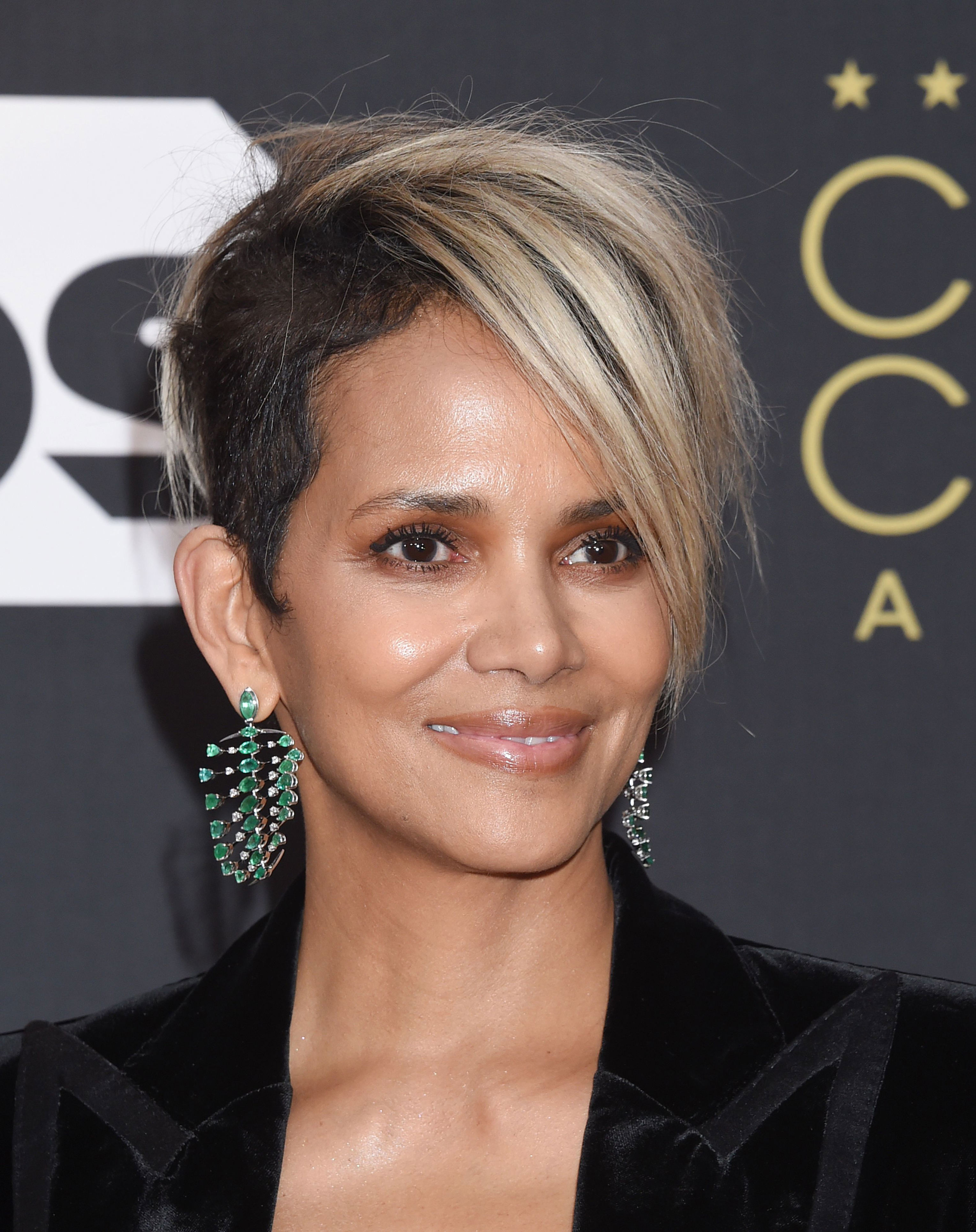A Pixie Is the Short Haircut Anyone Can Pull Off
