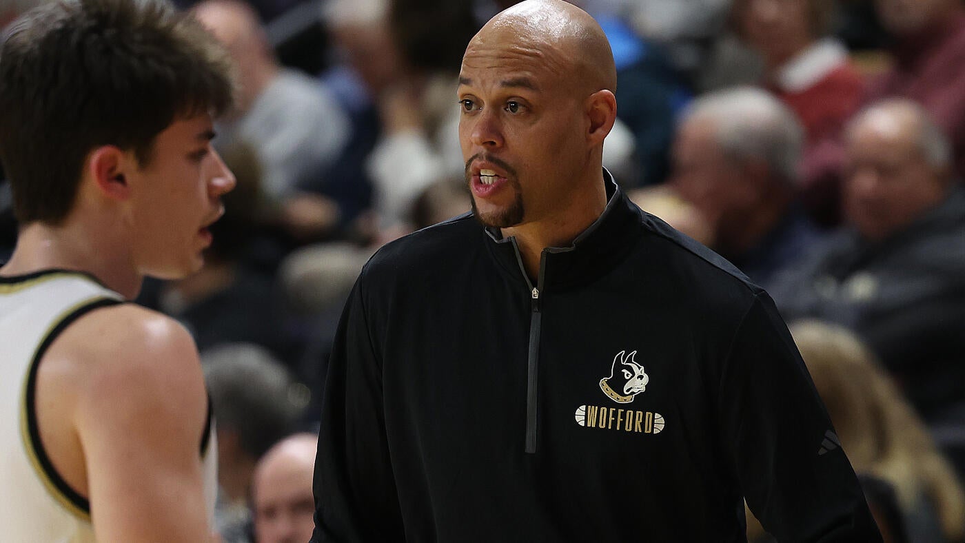 Wofford to fire Dwight Perry: Terriers to dismiss coach with less than ...