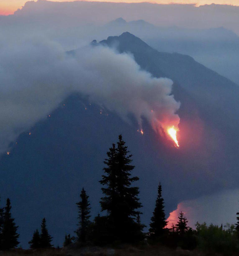 Fire crews protect Whatcom County buildings from growing Perry Fire