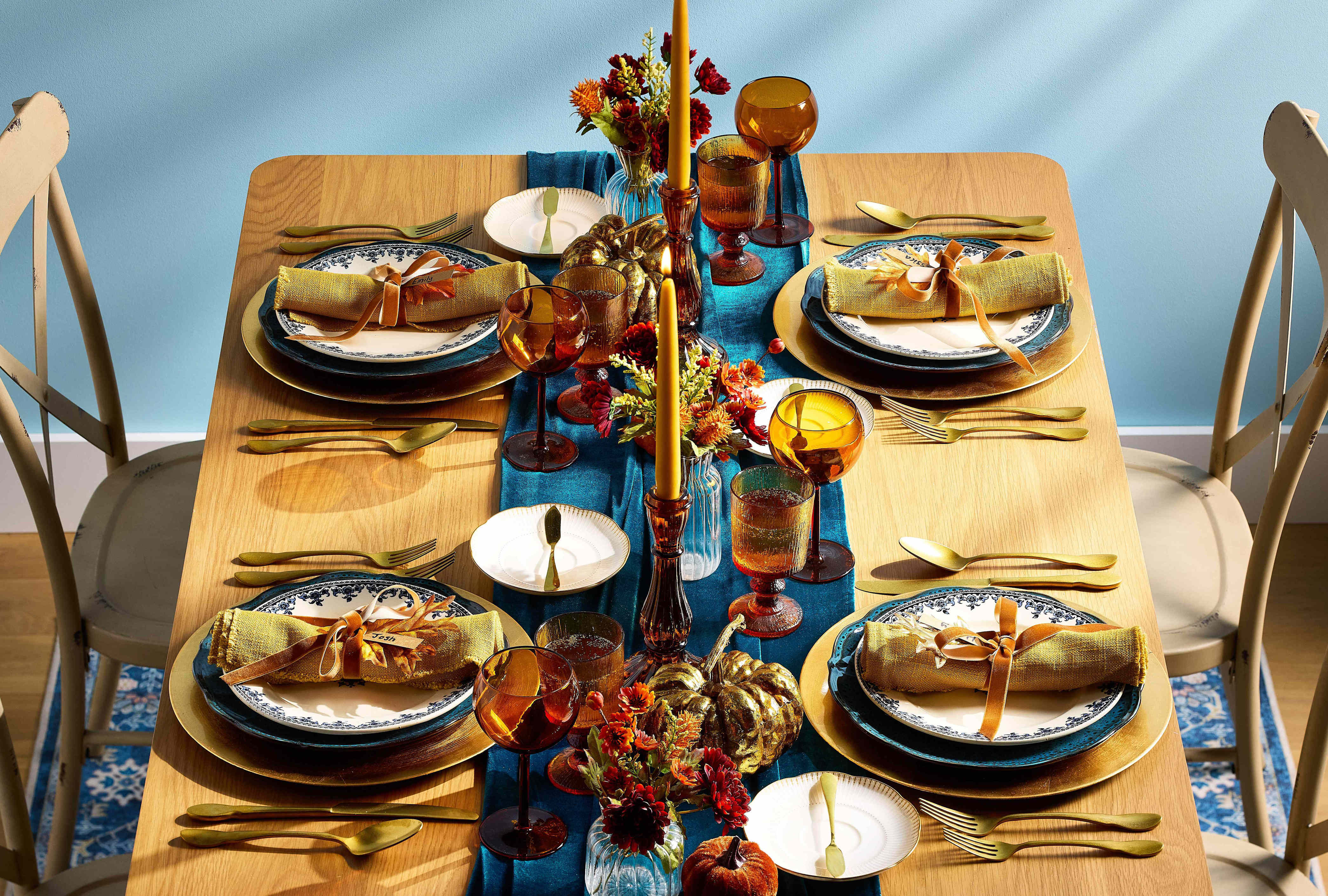 How to Set a Table for Thanksgiving Dinner in 6 Quick Steps