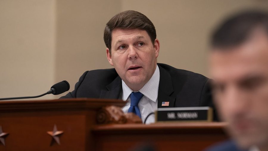 Rep. Arrington celebrates groundbreaking cancer detection bill advancing