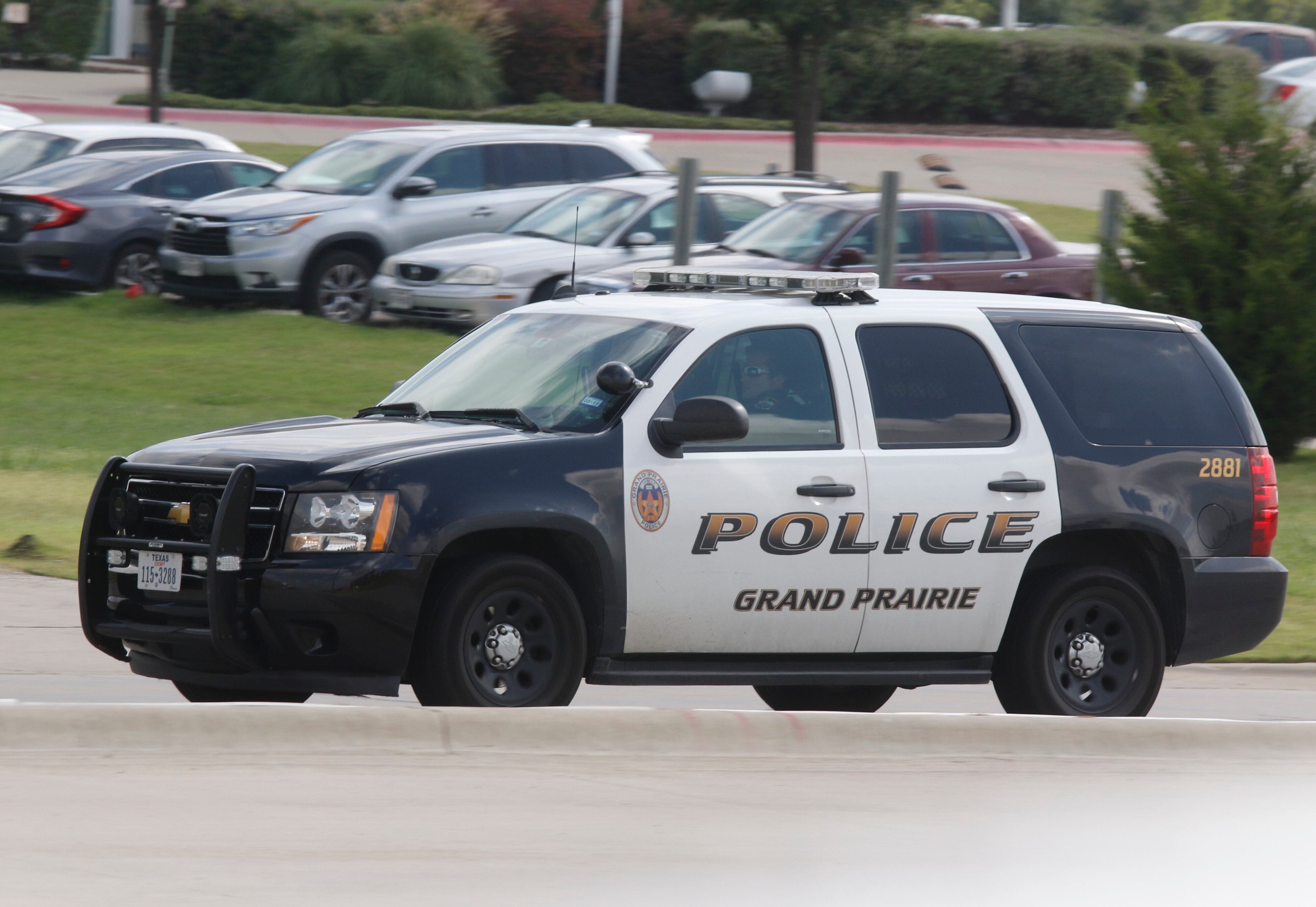 Grand Prairie officers shoot man after going to wrong address