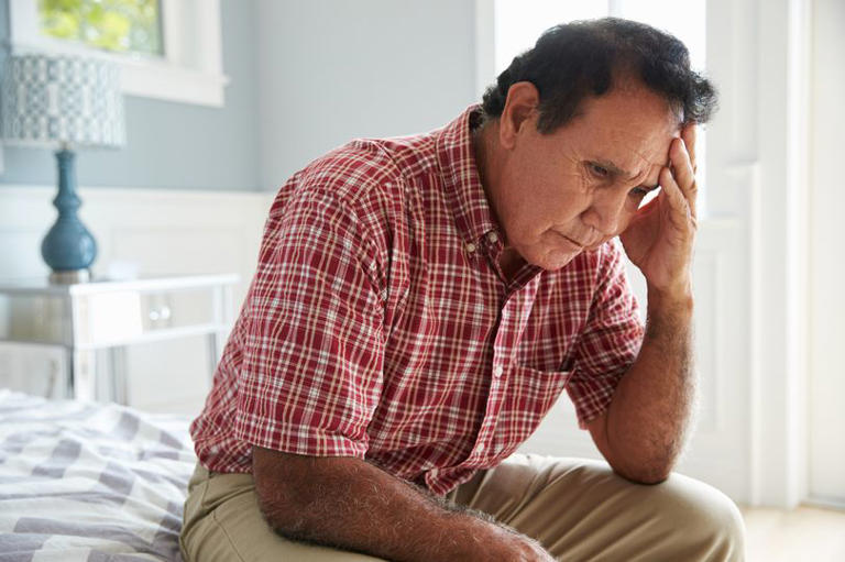 Neurologist shares five signs of dementia 'that aren't memory loss'