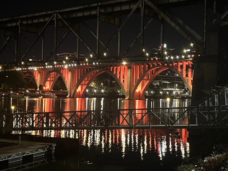 Knoxville’s Henley Street Bridge shines orange before Tennessee—Georgia