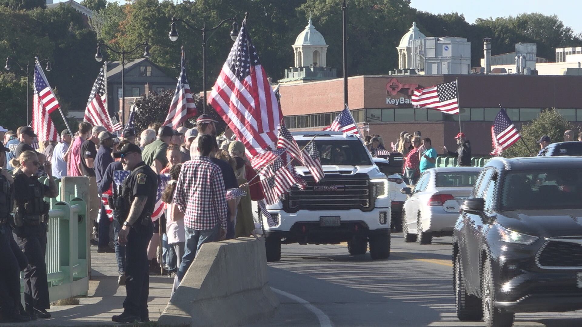 Crowds line Joshua Chamberlain bridge in memory of Charlie Kirk