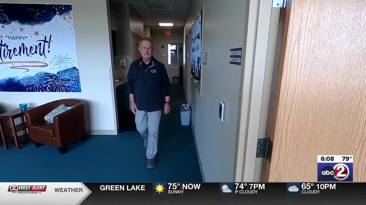 Grand Chute Police Department honors police chief as he retires