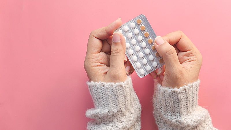 Why women are turning against the contraceptive pill and toward ...