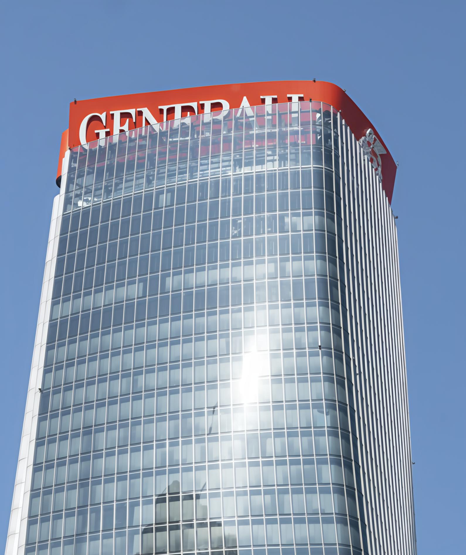 Cedimento dell’insegna Generali. Dieci indagati per "crollo colposo ...