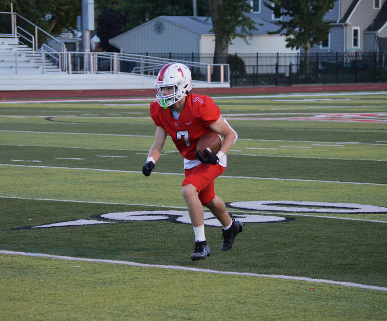 Port Clinton football controls game