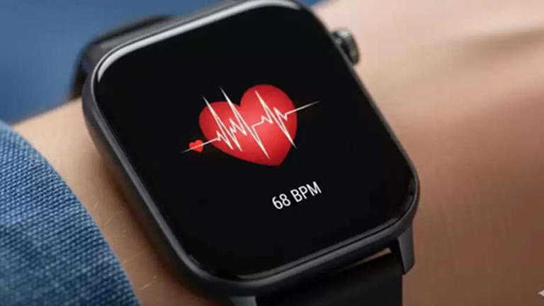 Smart Watch: How does a wrist watch read your heartbeat, how does it ...