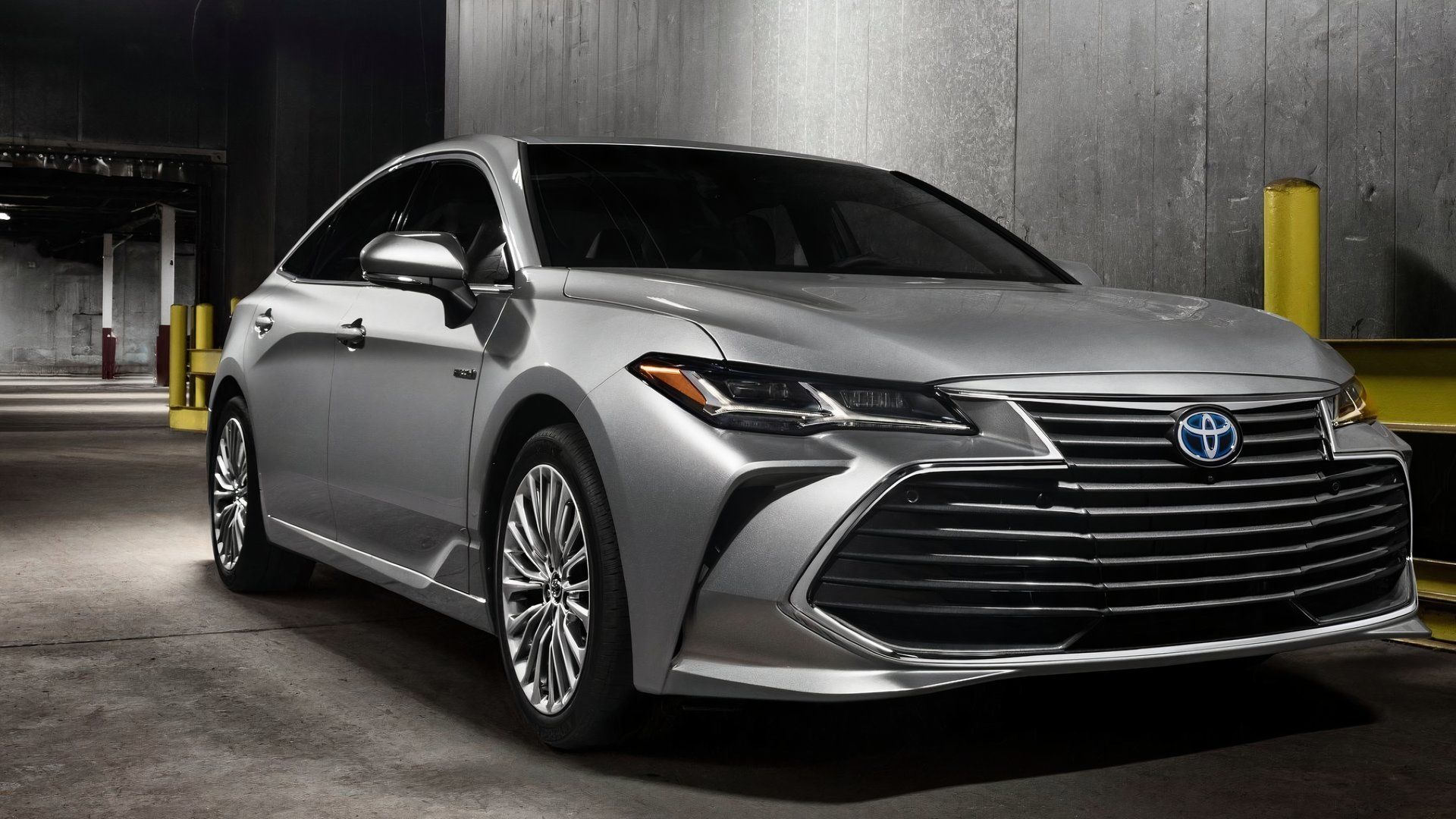 How Much Is a Used Toyota Avalon Worth Today?