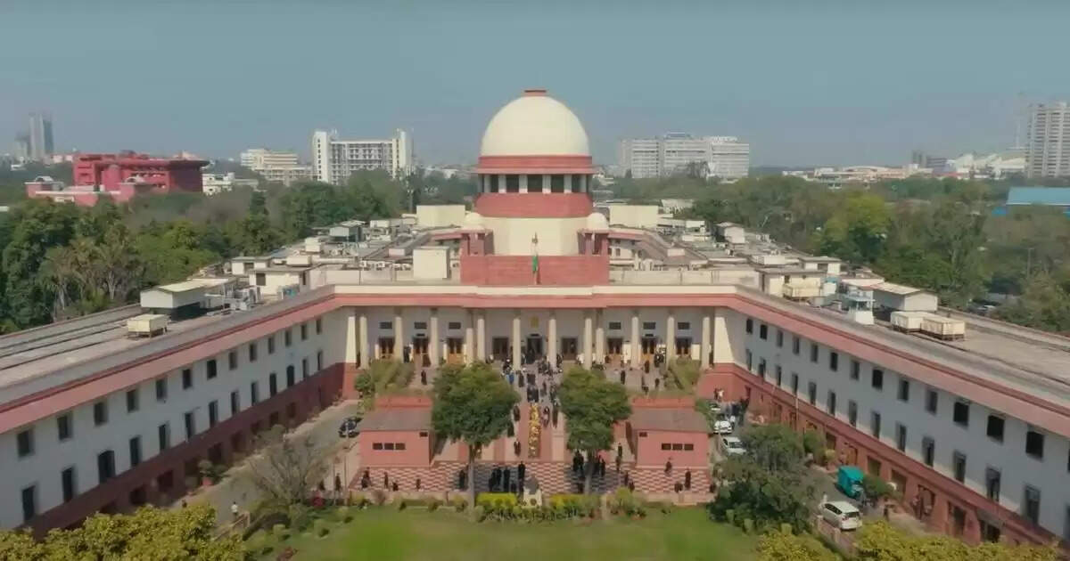 Supreme Court Halts Calcutta High Court Proceedings on West Bengal OBC List