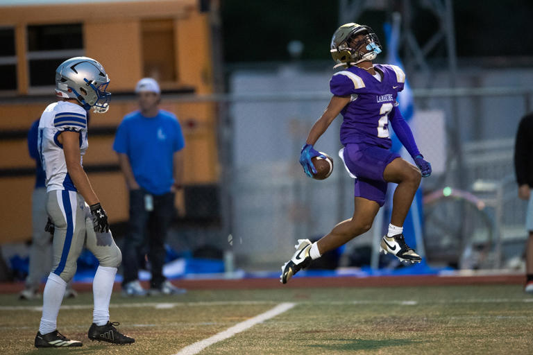 Colorado high school football scores, live updates: Wellington and Fort ...