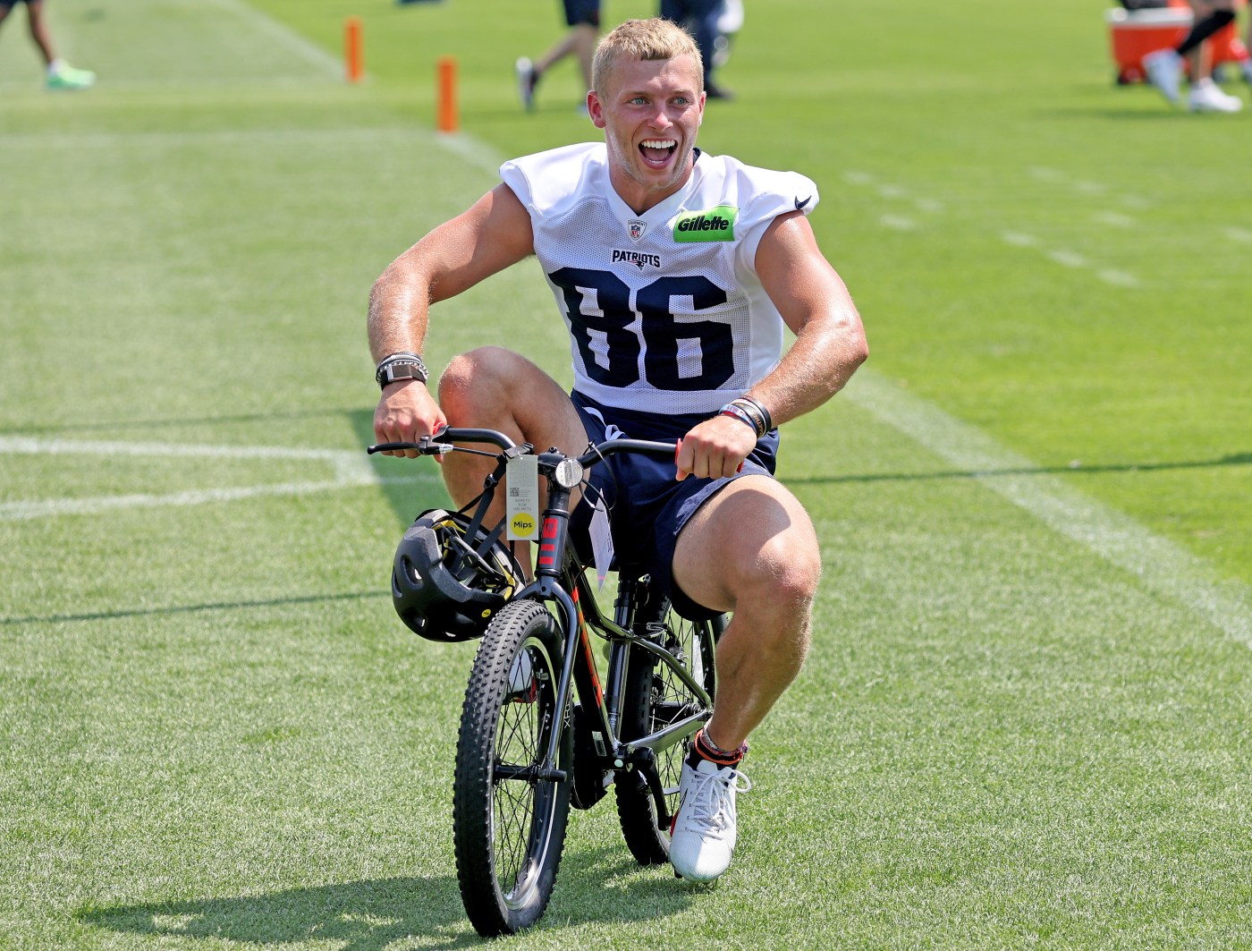 New Patriots: Get to know rookie Efton Chism better on and off the field