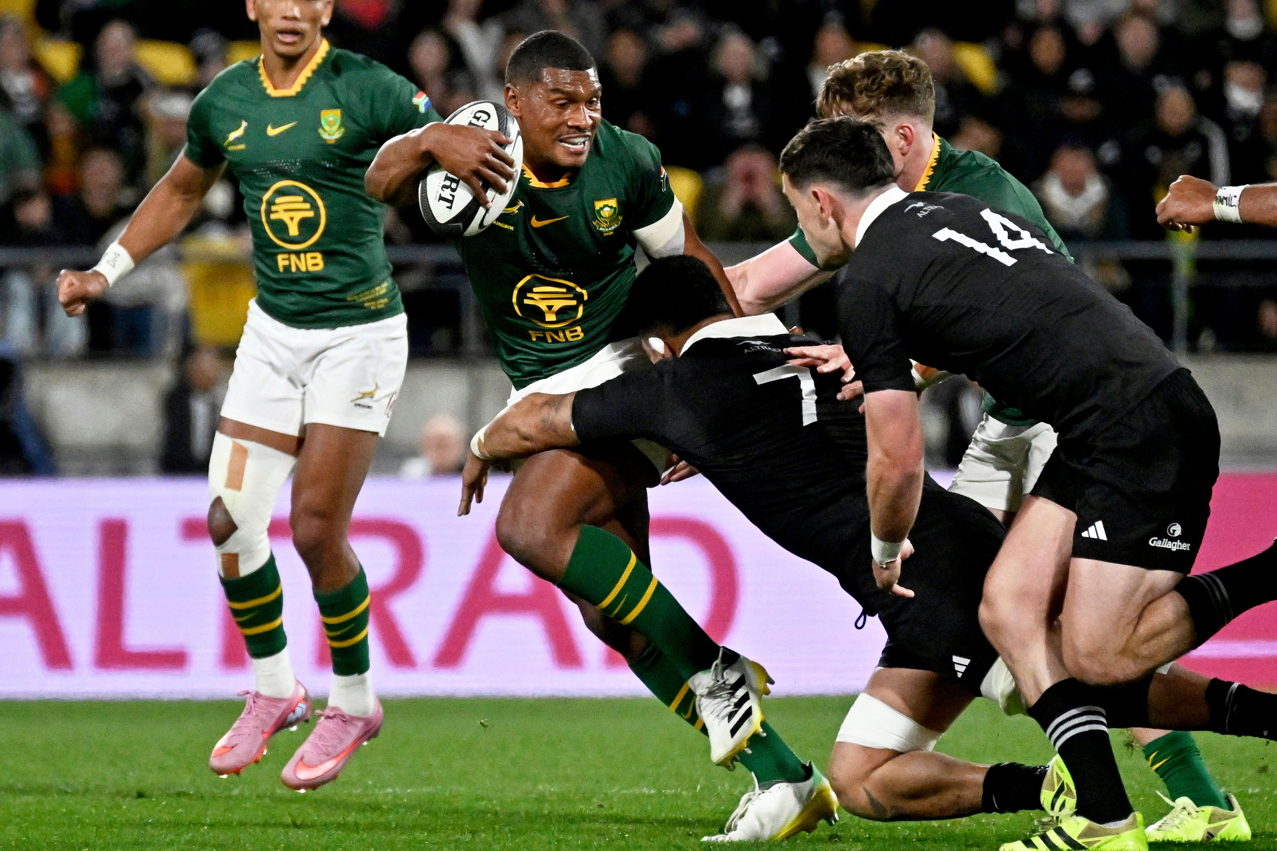New Zealand vs South Africa live: Springboks dismantle All Blacks in ...