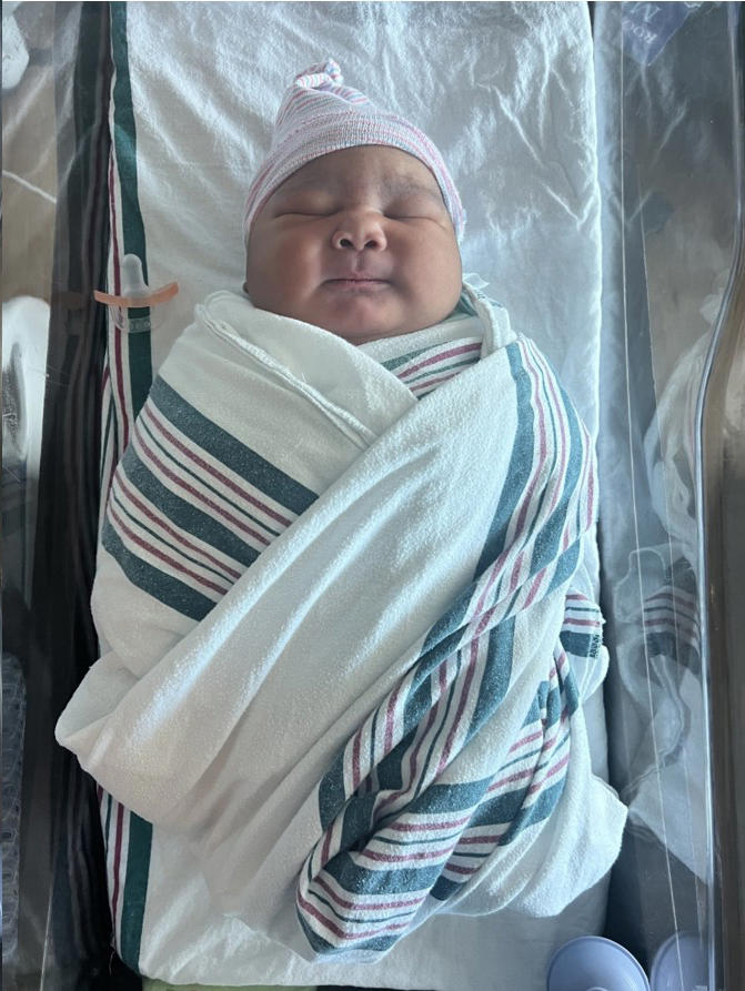 Florida mother stunned after giving birth to massive, record-breaking ...