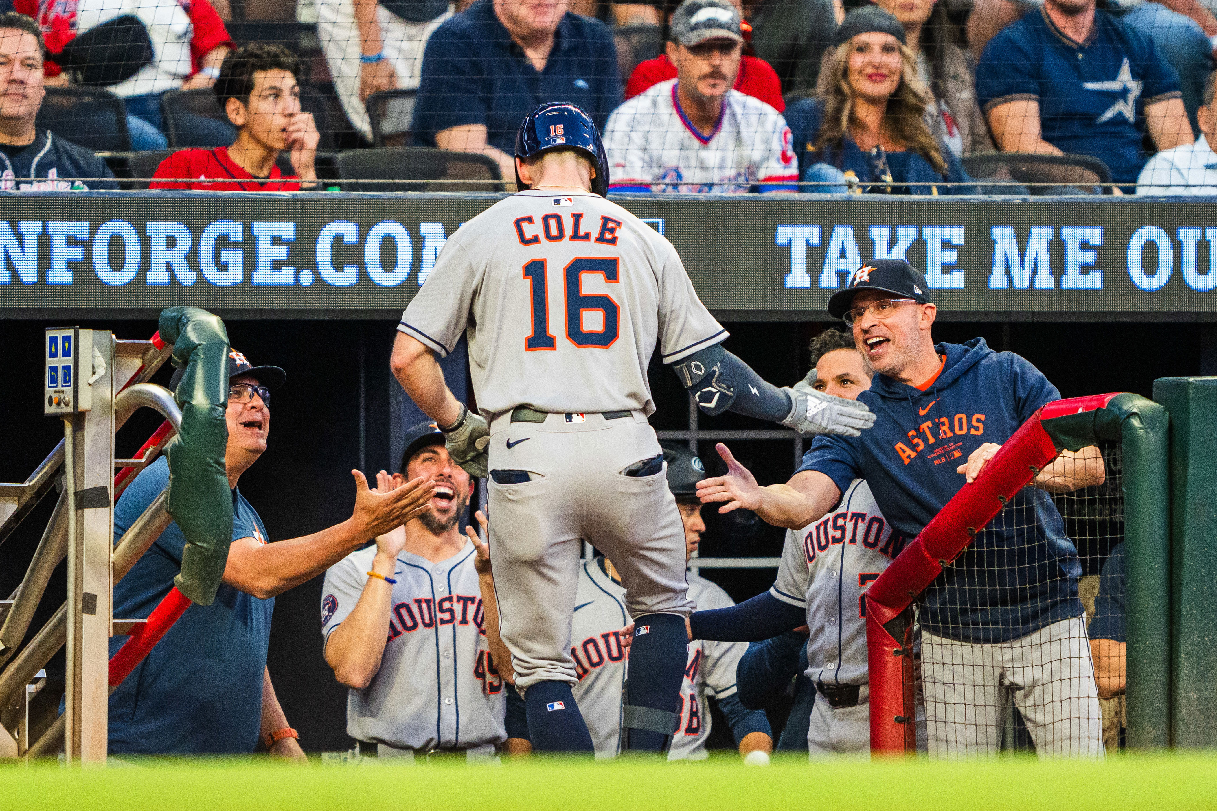 Zach Cole Has Unforgettable Debut, Astros Win 11-3 Over Braves