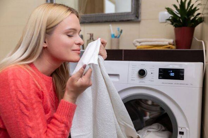 Washing machine hack to banish bad smell uses two 'clever' items and ...