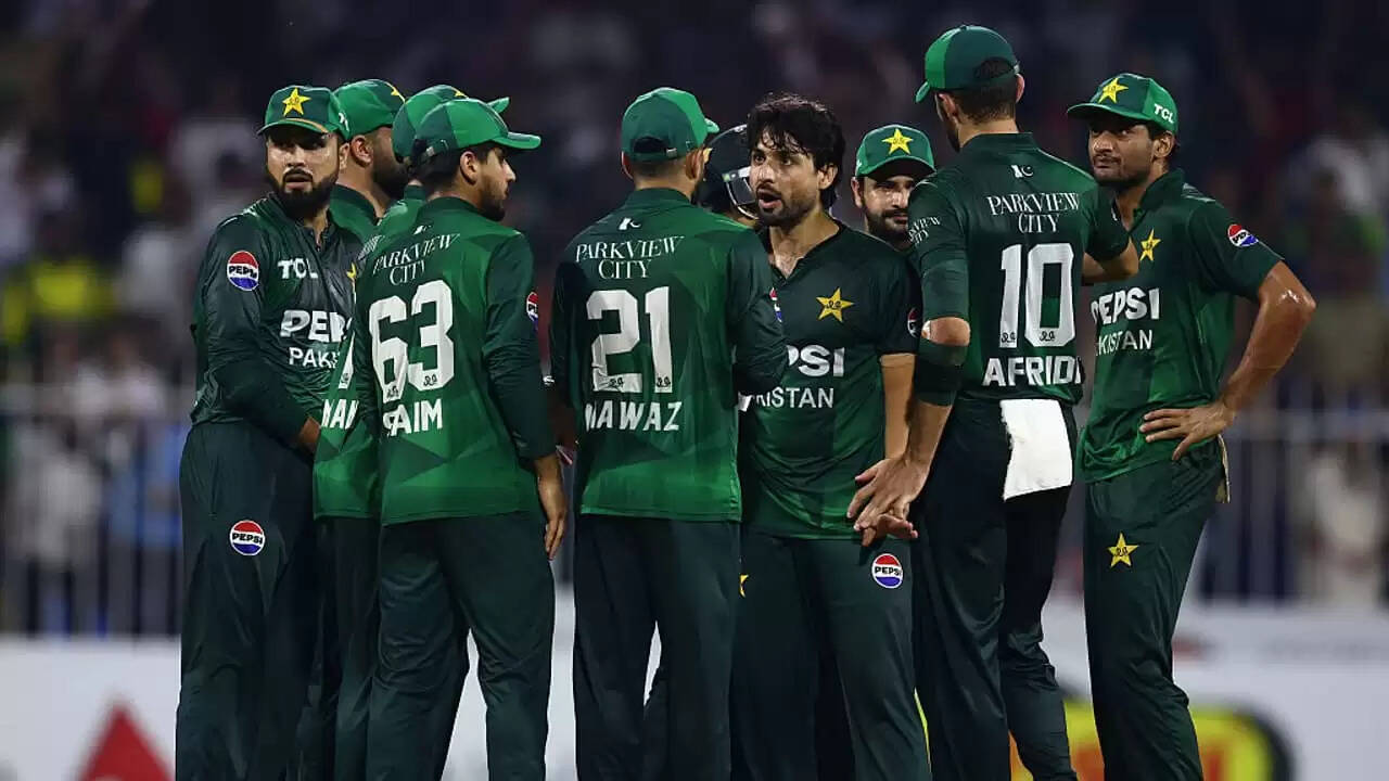 Pakistan's Bowlers Shine in Dominant T20 Asia Cup Victory Over Oman