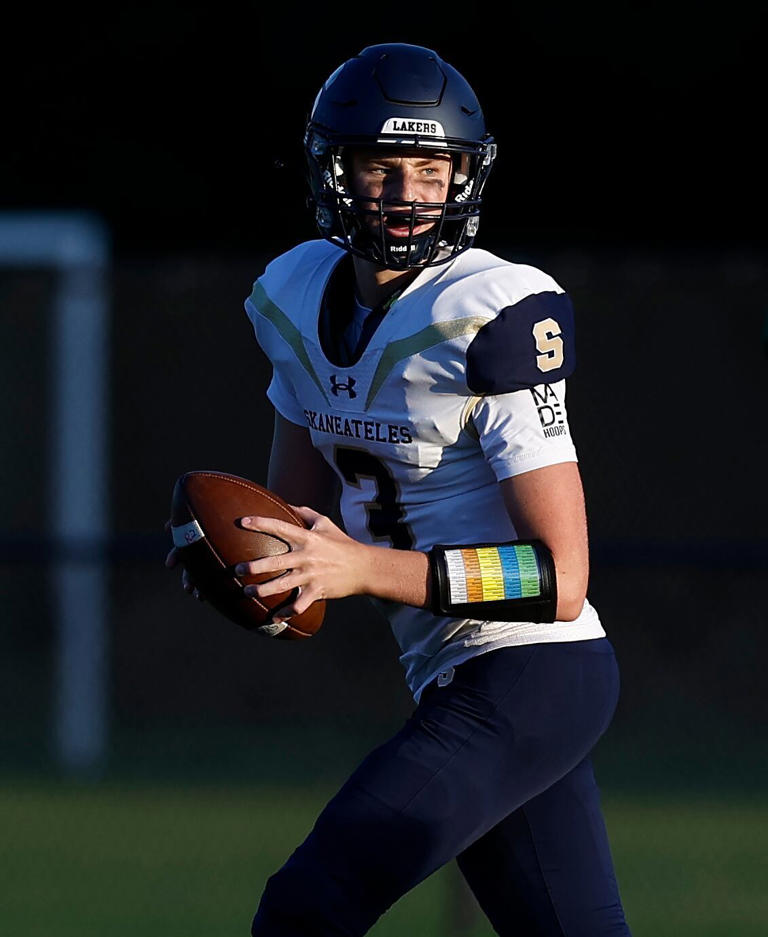 With banged-up backfield, Skaneateles football powers past Bishop ...