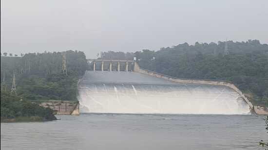 Pong dam water level below danger mark after 18 days