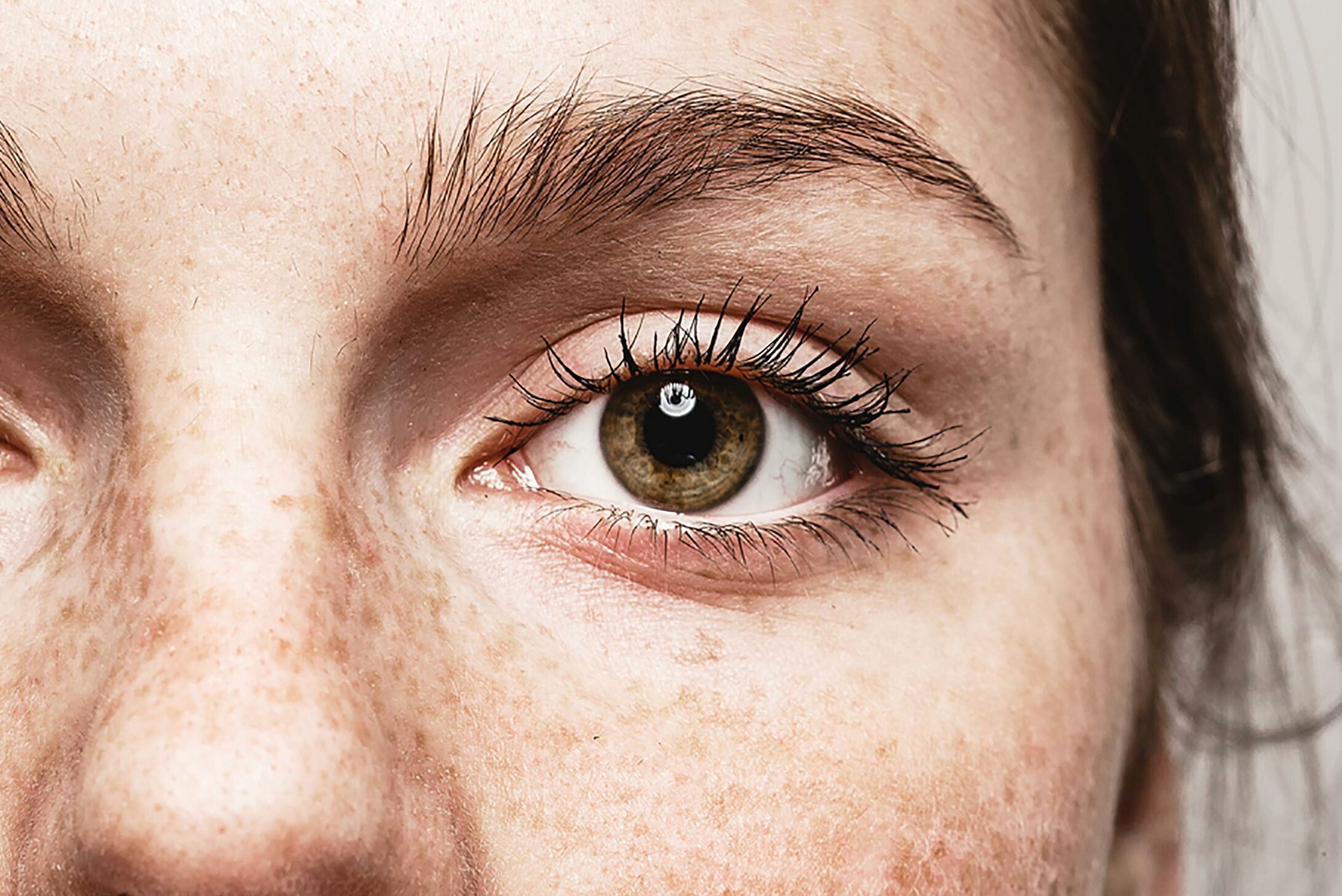 9 Parts of Your Body You Should Never Touch—and the One That’s Dirtiest ...