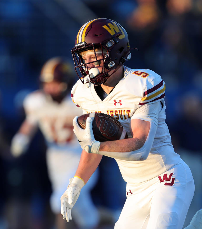 OHSAA football scores | Walsh Jesuit vs St. Ignatius recap