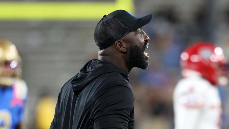 What DeShaun Foster Said After 35-10 UCLA Loss