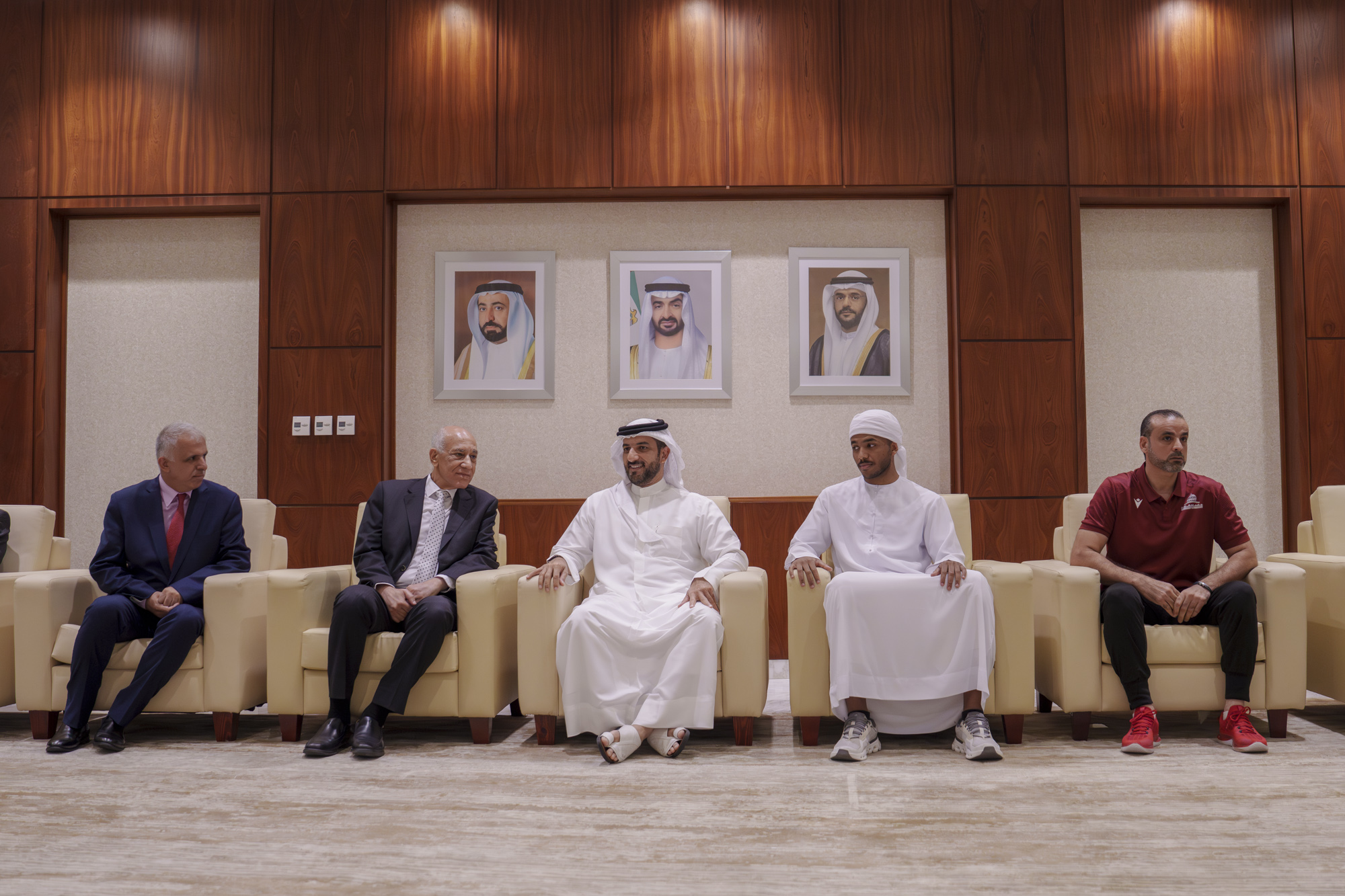 Deputy Ruler meets Sharjah University football team qualified for ...