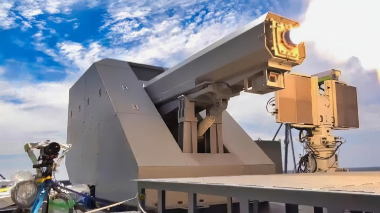 The US Navy just ended the debate — the Trump-class battleship will be ...