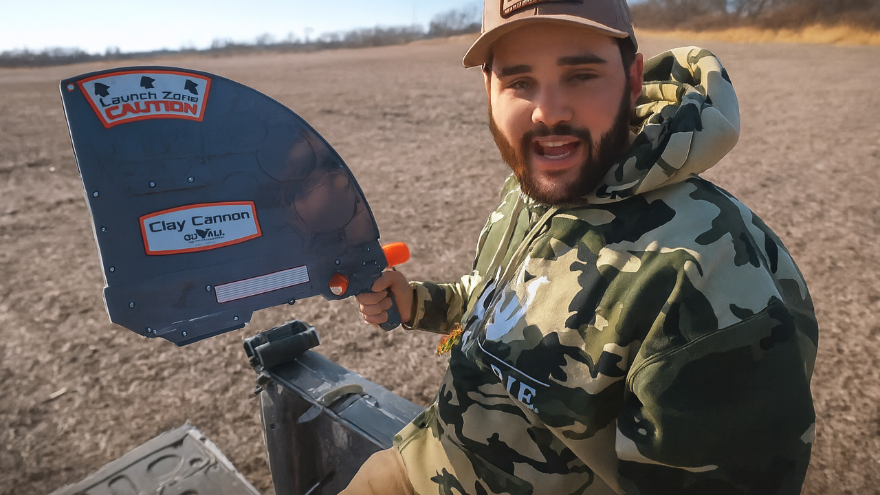 I tried cheap vs expensive fishing gear 😲