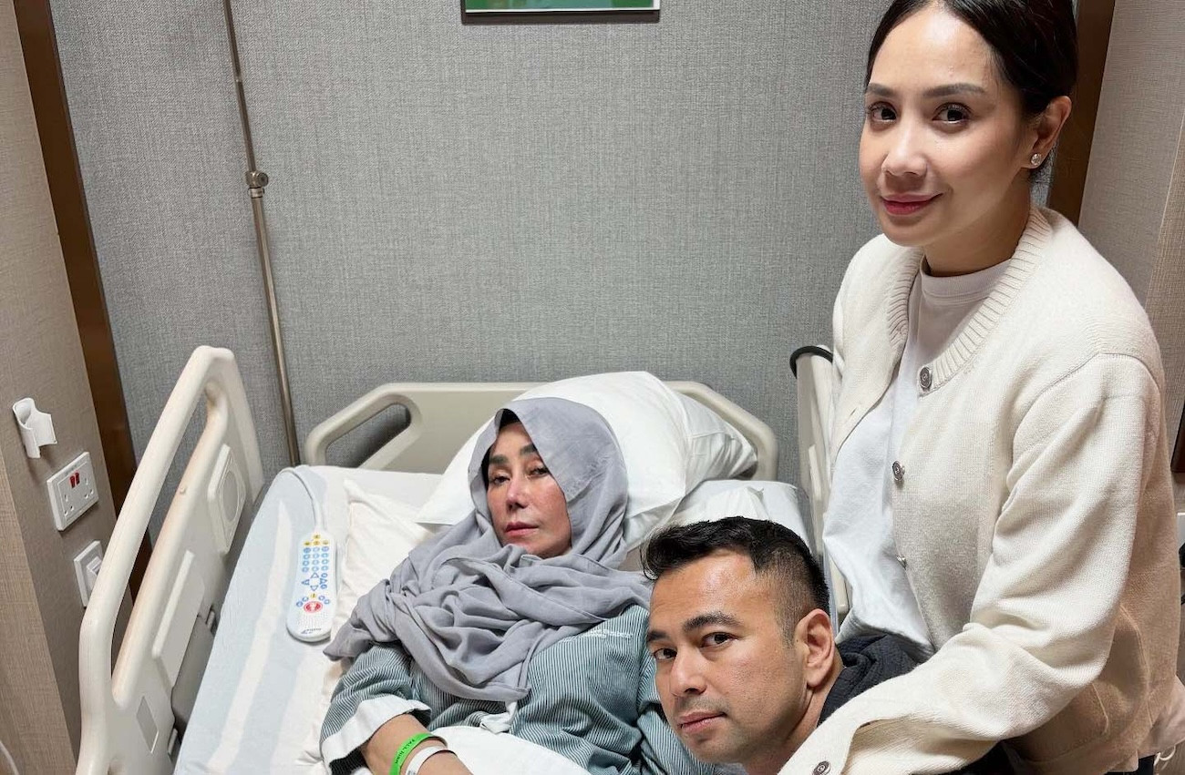 Mama Amy Menjalani Operasi, Raffi Ahmad Memohon Doa