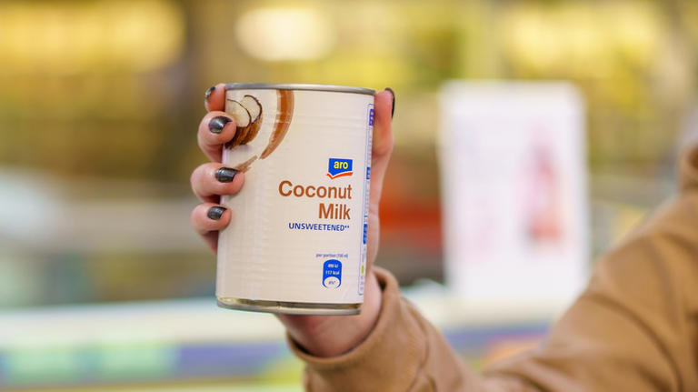 Canned Vs Boxed Coconut Milk: Here's When To Use Each