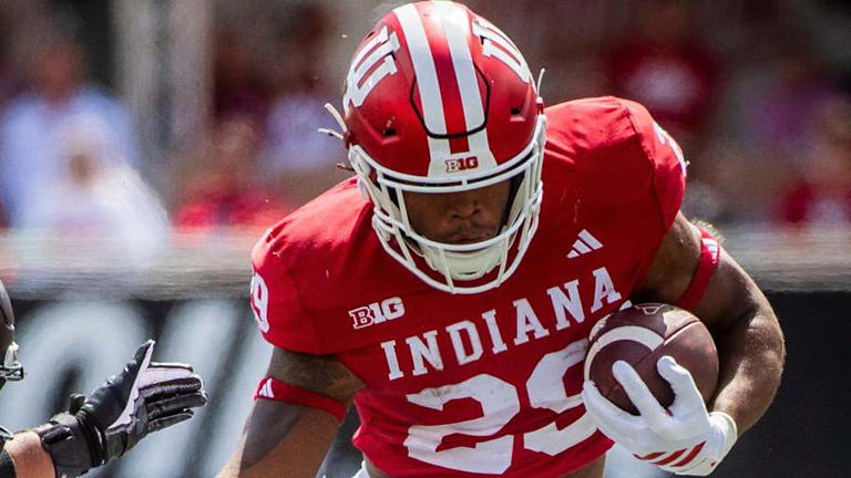 Indiana RB Suffered Non-Contact Injury vs. Indiana State, Curt Cignetti ...